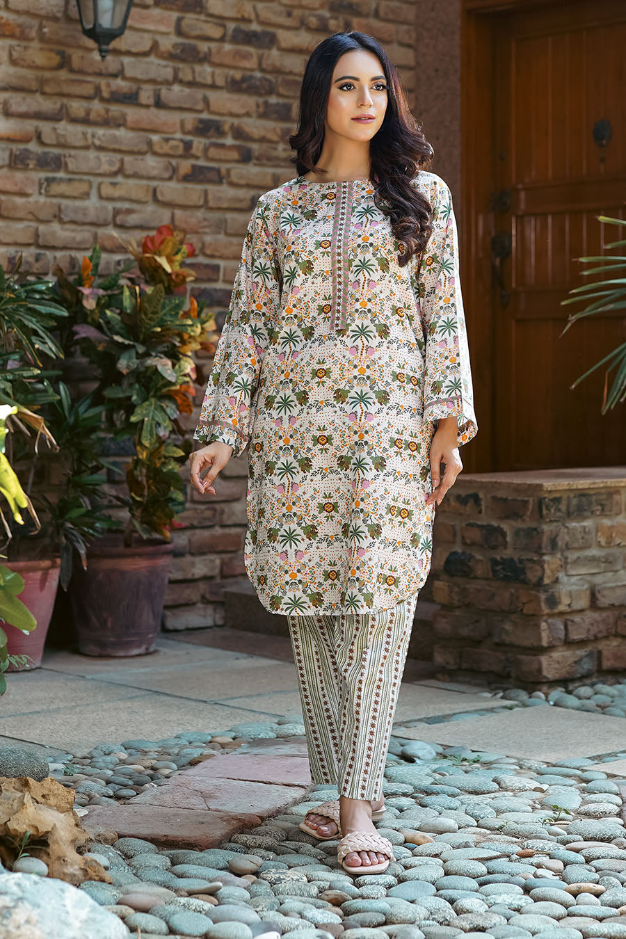 New Arrivals – Waniya